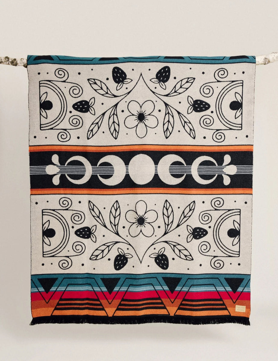 Mini Tipi Blanket Ceremony I Hos Gallery